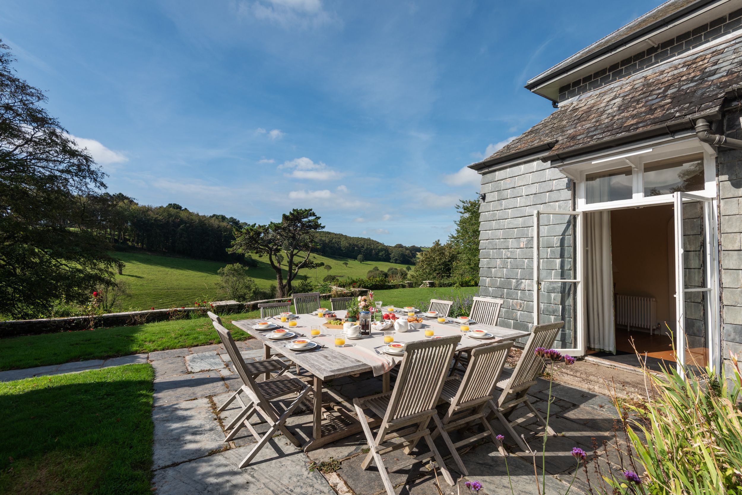 Visiting Holbeton for a Luxury Holiday or Short Break - Finest Stays