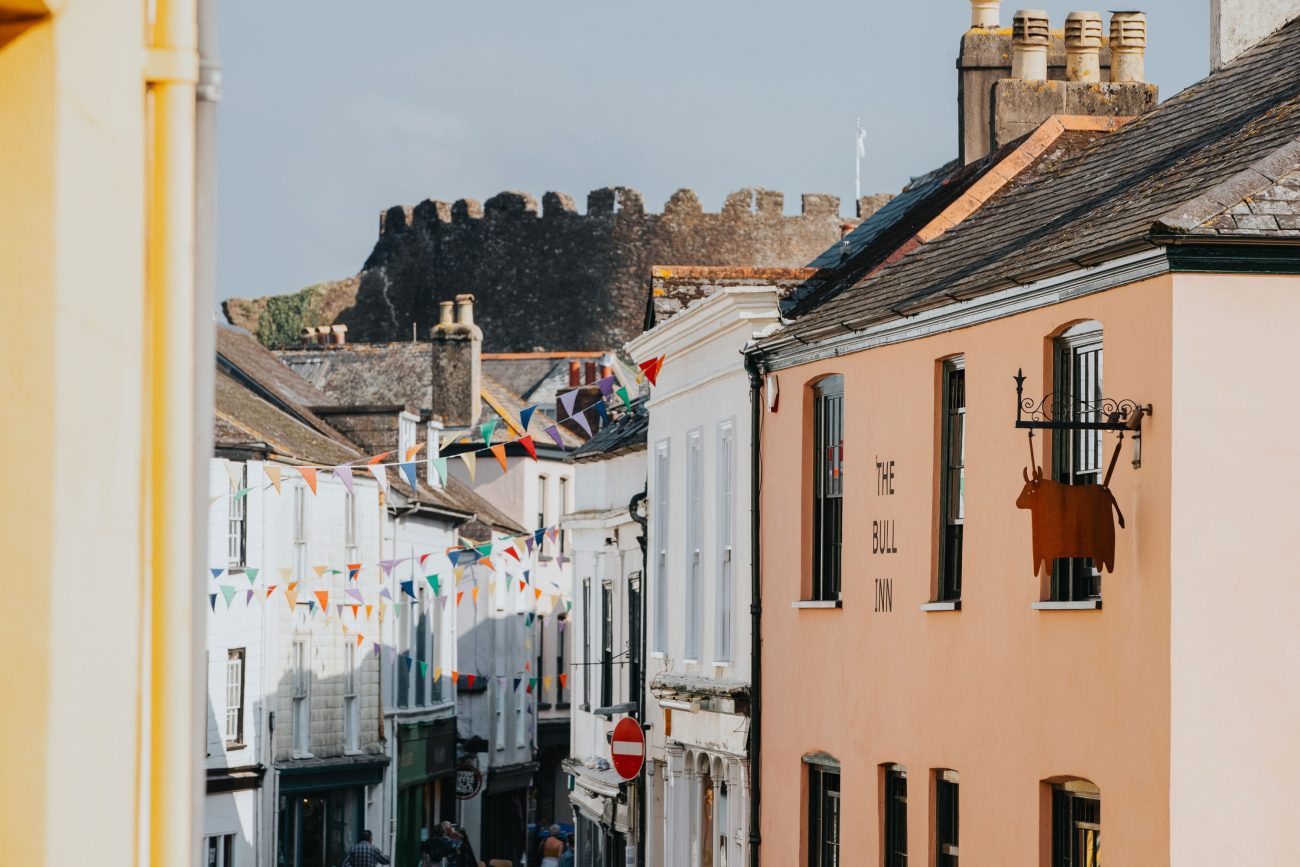 Places to Eat in Totnes - Finest Stays